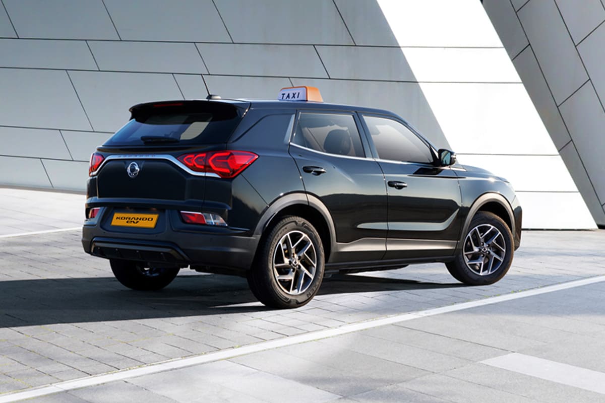 KG모빌리티, 중형 SUV 택시 전용 모델 3종 출시...가격은 2,810만~3,300만 원대