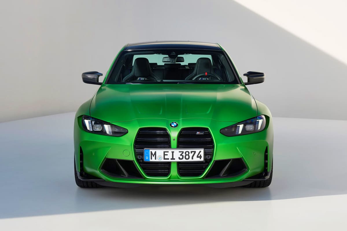 BMW, 고성능 세단 M3 페이스리프트 공개... 530마력의 향상된 성능