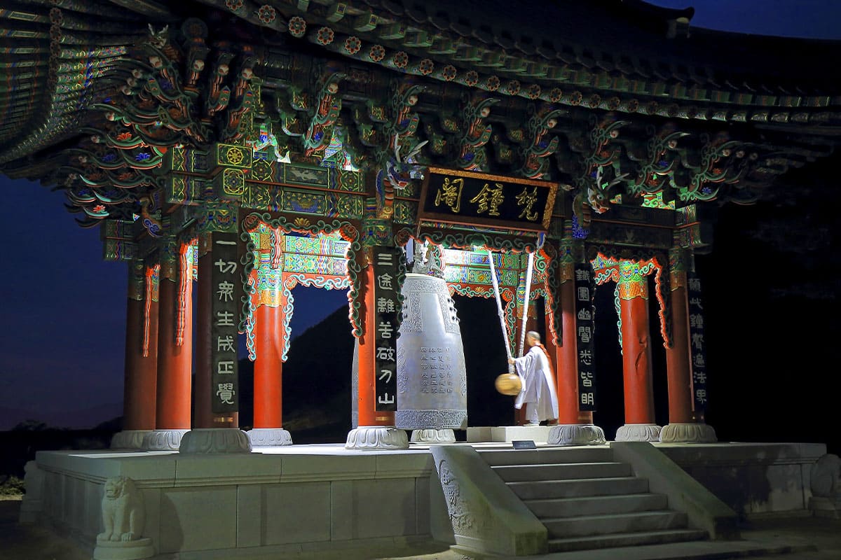 “평범한 카운트다운은 그만!”...2025년, 서울에서 가장 빛나는 새해맞이 축제